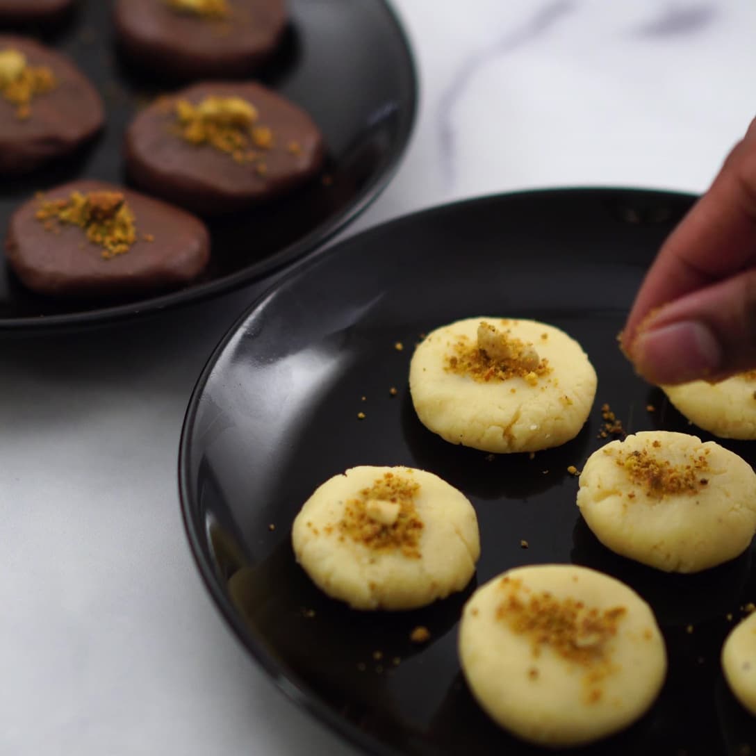 Doodh Peda Recipe (Milk Peda) - Yellow Chili's