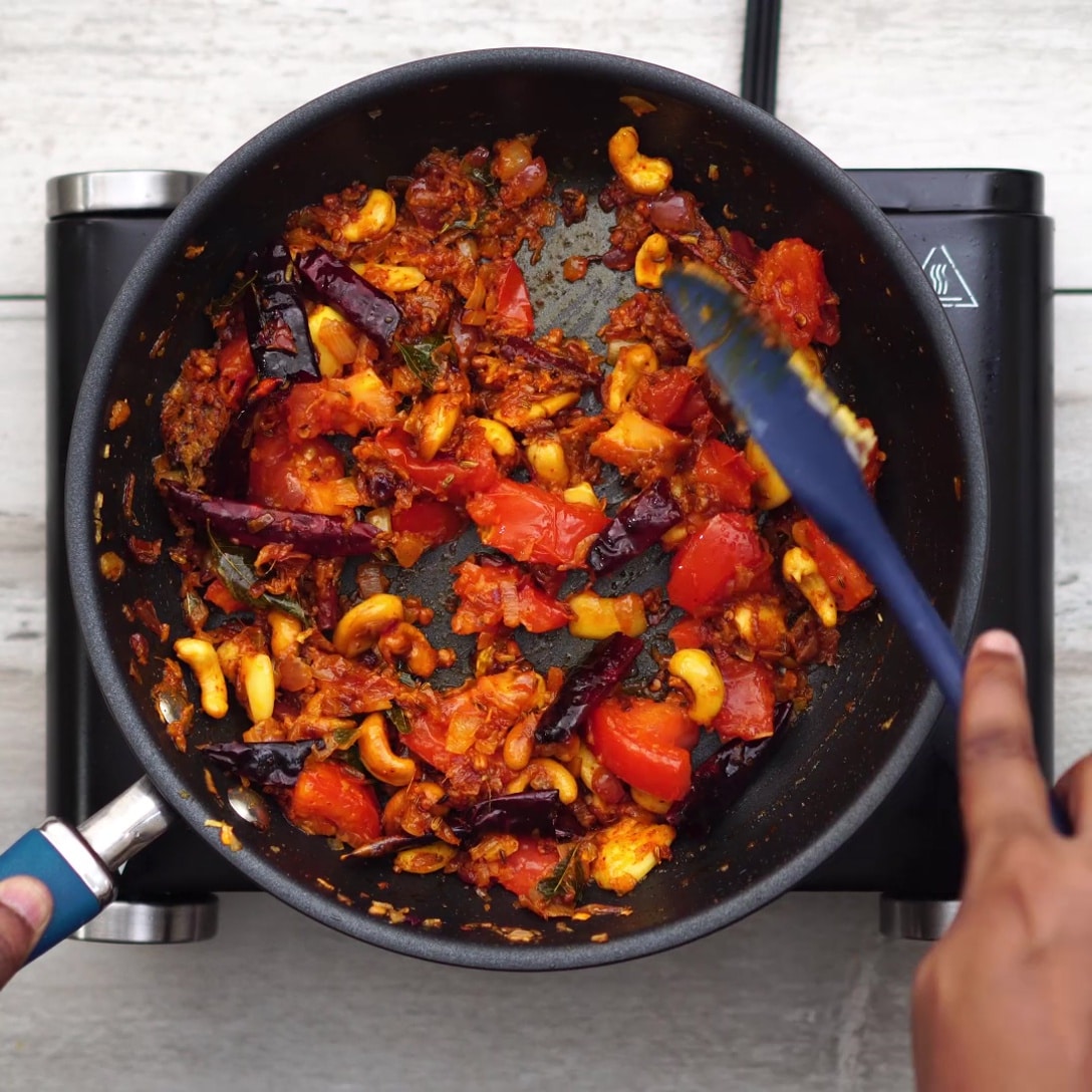 Chicken Sukka (Chukka Varuval) - Yellow Chili's
