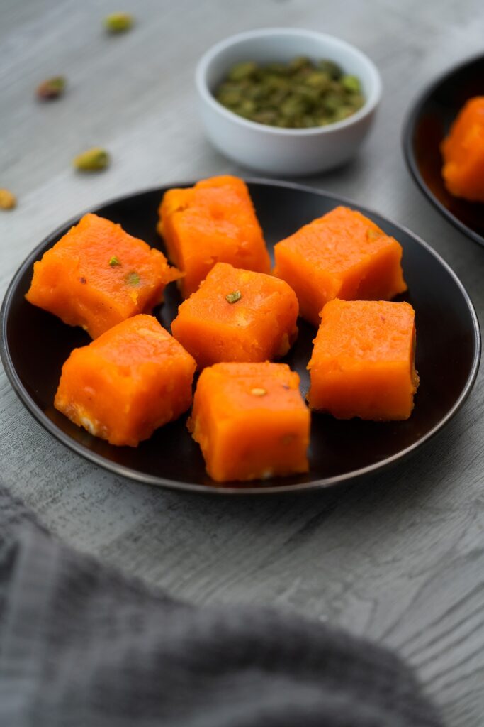 Karachi Halwa Recipe (Bombay Corn Flour Halwa) - Yellow Chili's