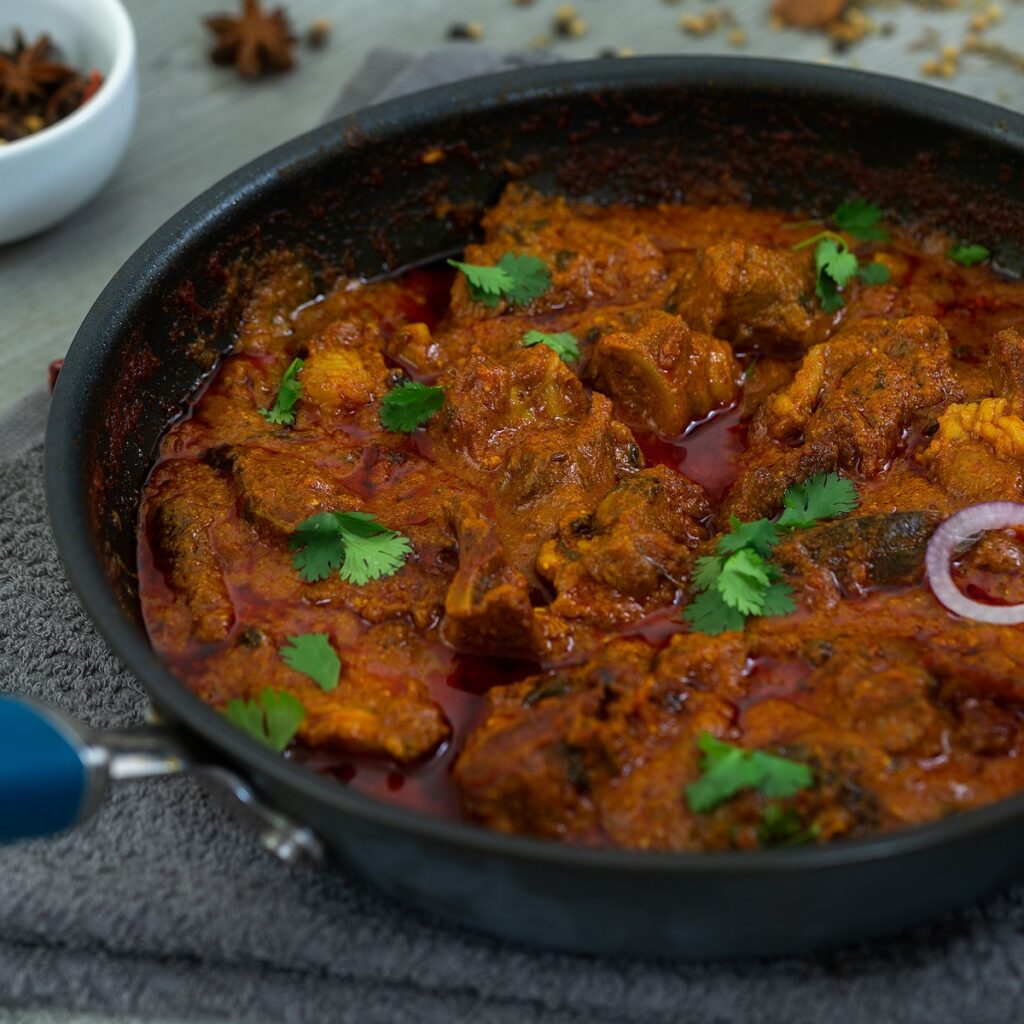 Rogan Josh Recipe (Lamb Curry) - Yellow Chili's