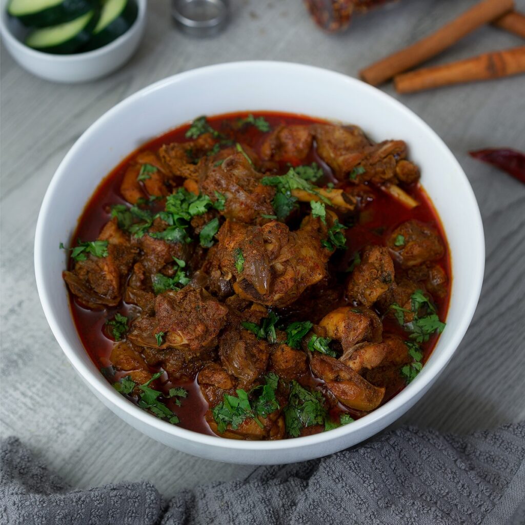 Chicken Vindaloo Recipe - Yellow Chili's