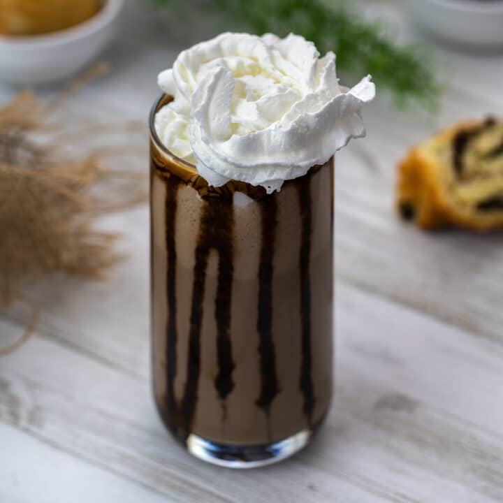 Chocolate Milkshake Recipe - Yellow Chili's
