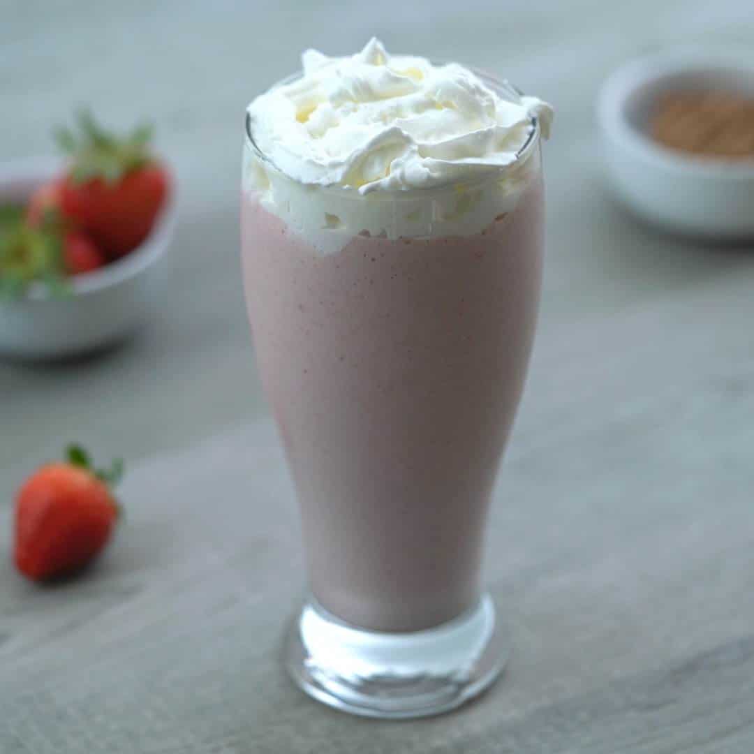 Strawberry Milkshake Recipe - Yellow Chili's