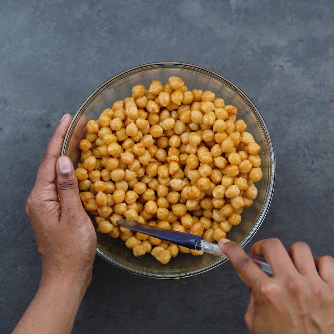 Crispy Roasted Chickpeas Recipe (3 Ways) - Yellow Chili's