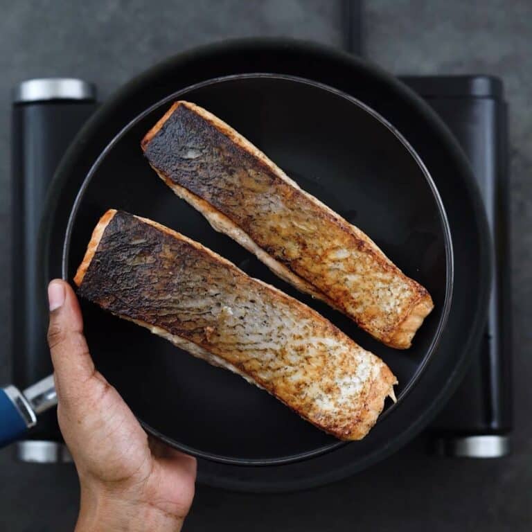 Pan Fried Salmon Fillet Recipe - Yellow Chili's
