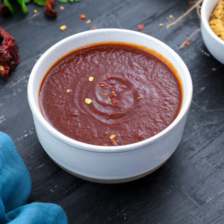 Spicy Homemade Chili Sauce Recipe - Yellow Chili's