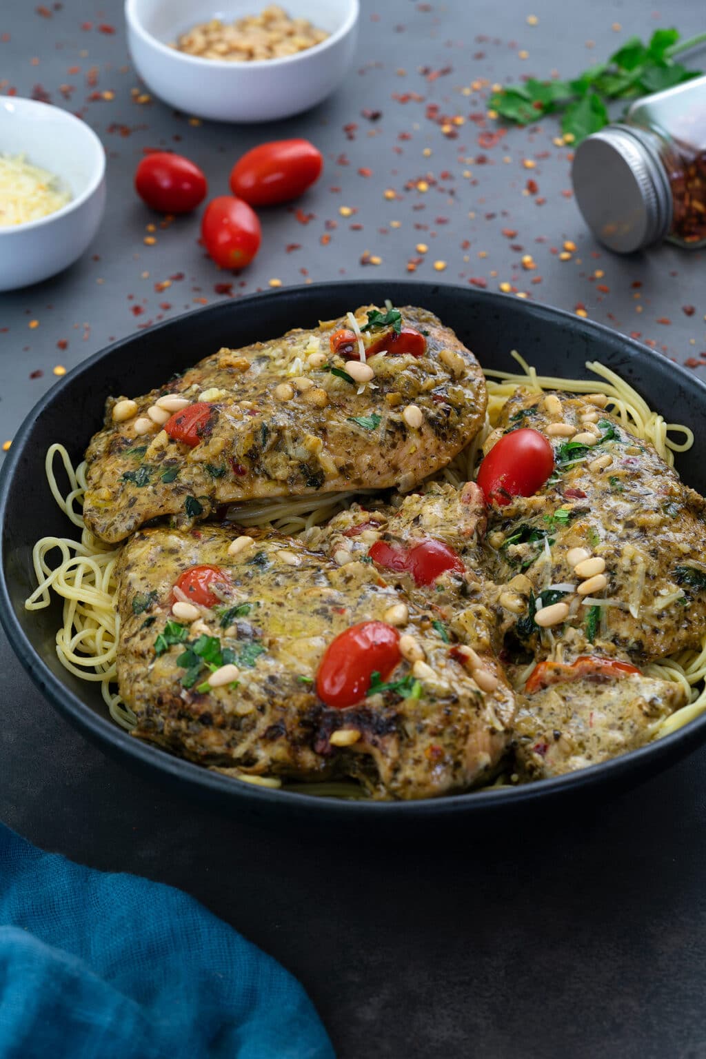 Creamy Pesto Chicken Recipe - Yellow Chili's