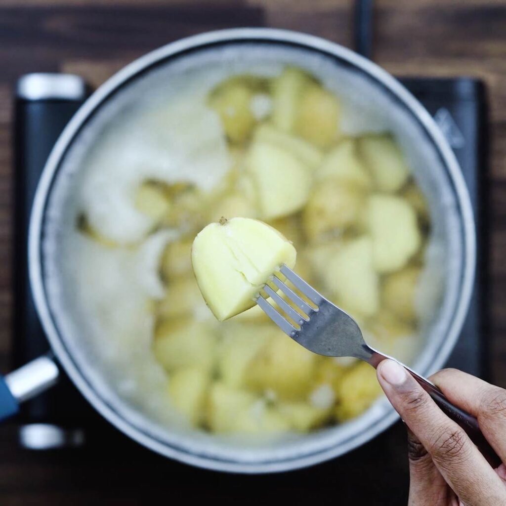 How to Boil Potatoes Recipe (Whole and Cubed) - Yellow Chili's