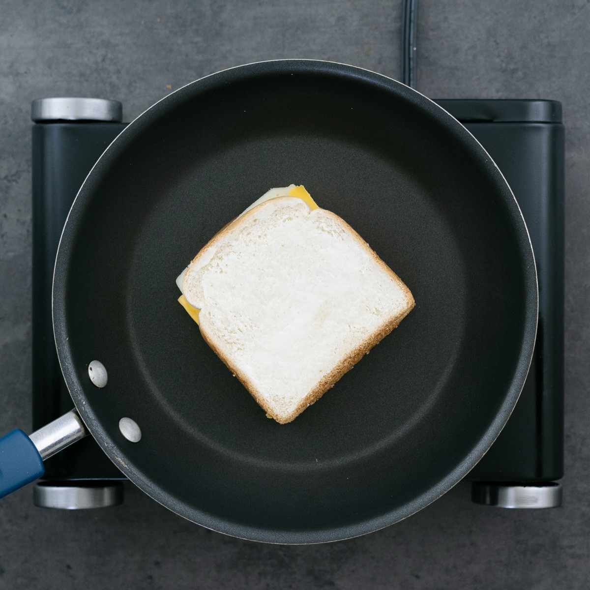 Grilled Cheese Sandwich Recipe - Yellow Chili's