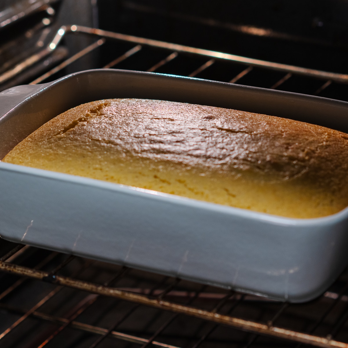 Homemade Sweet Cornbread Recipe - Yellow Chili's